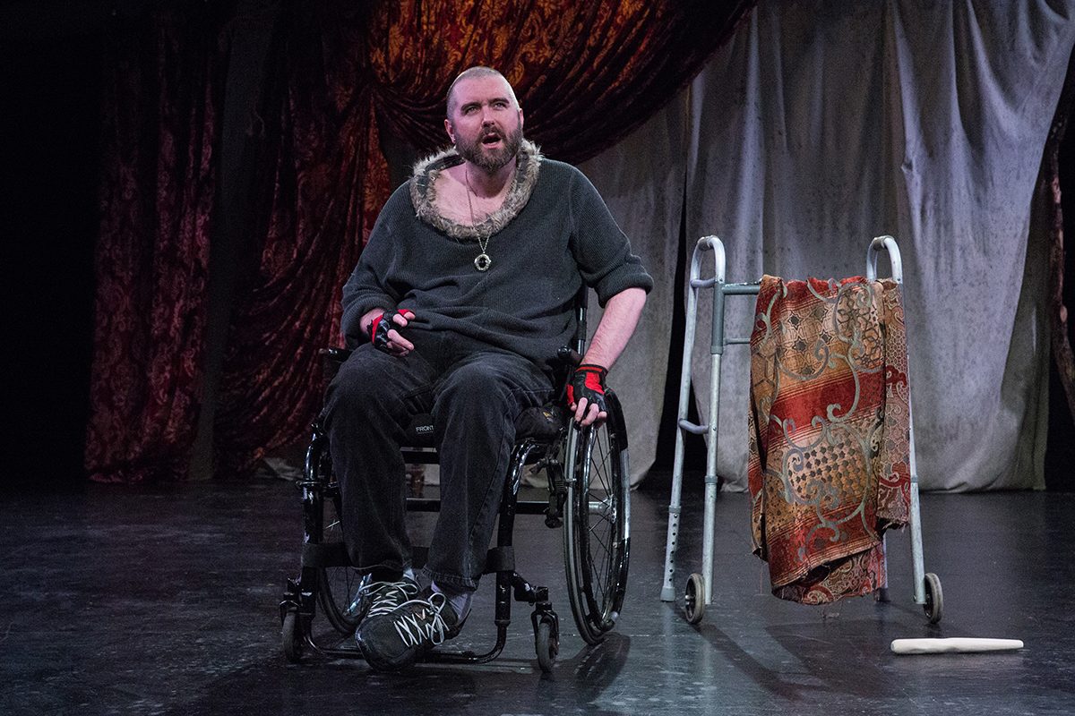 “Cast in darkness": Who should play Richard III? | Folger Shakespeare ...